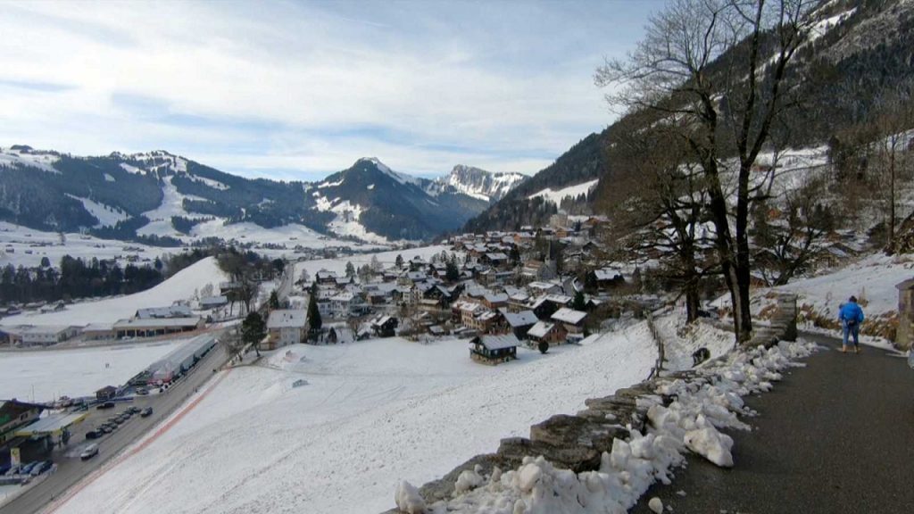 "Españoles en el mundo" disfruta del paisaje nevado de los Alpes suizos ...